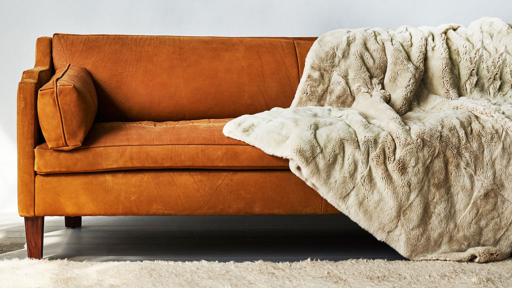 RW Guild Double-Sided Rex Fur Throw – Roman and Williams Guild